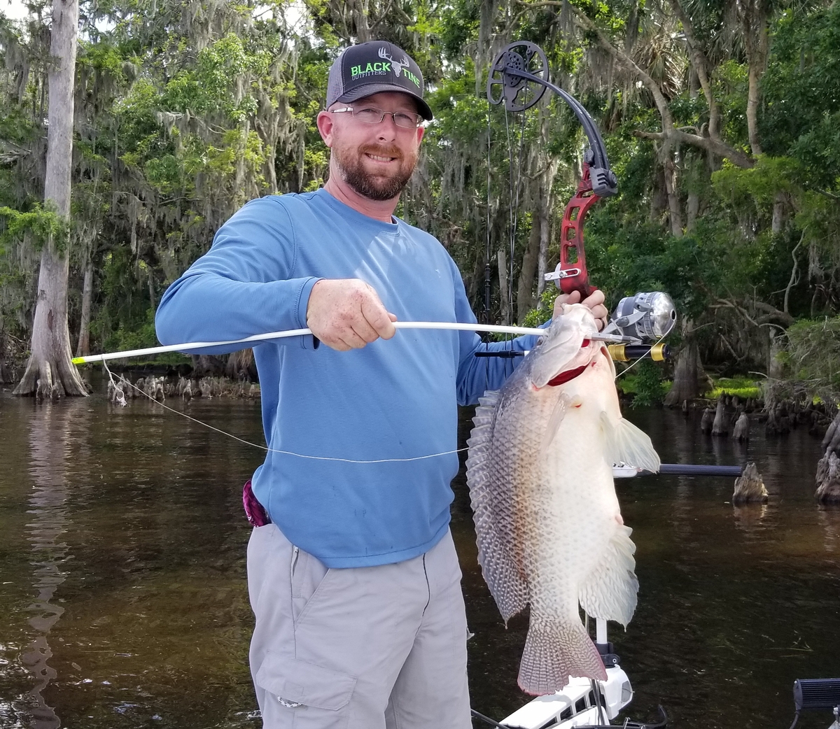 Page 4/4 - Black Tine Outfitters Bowfishing Charters Photo Gallery