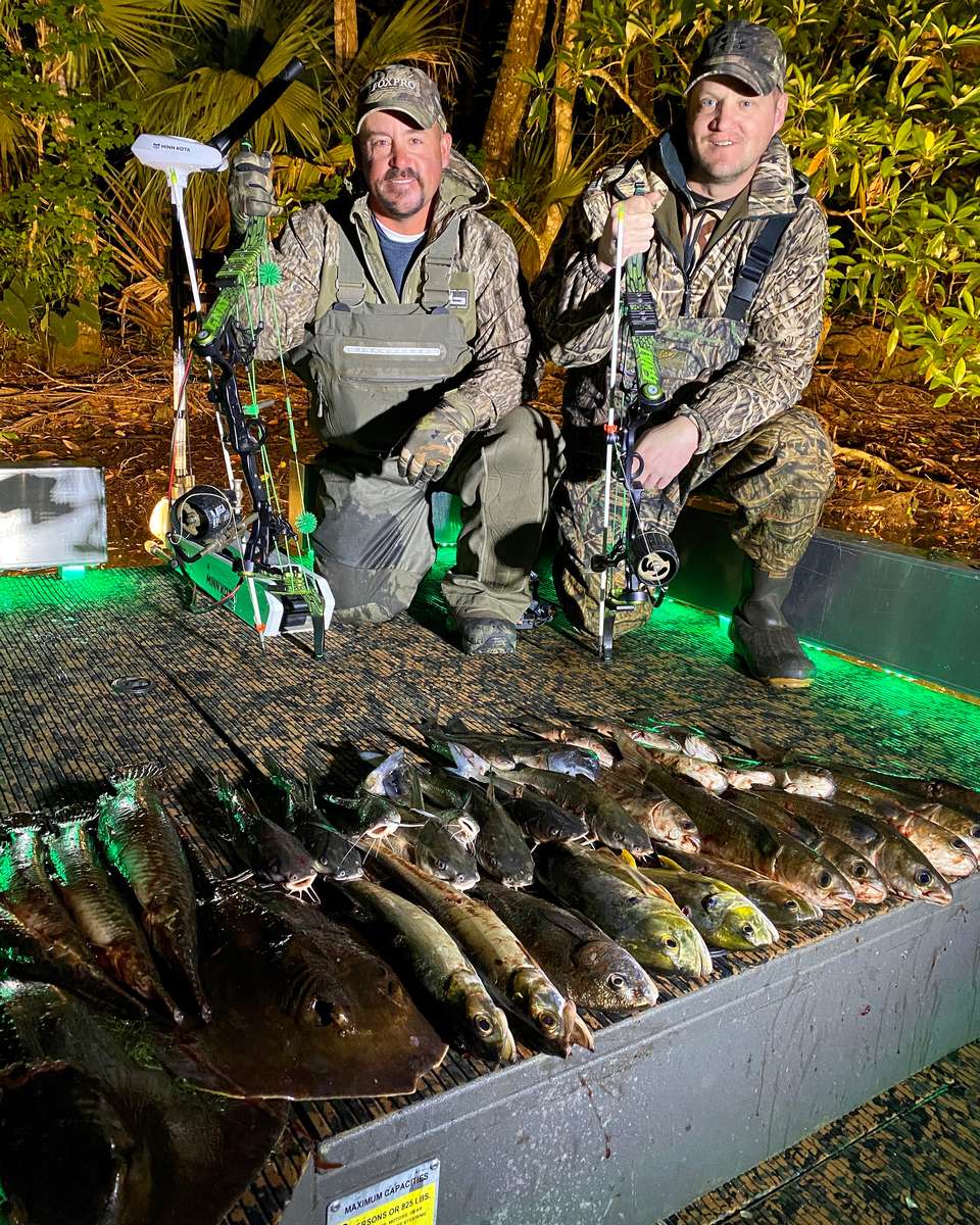 Page 2/4 - Black Tine Outfitters Bowfishing Charters Photo Gallery